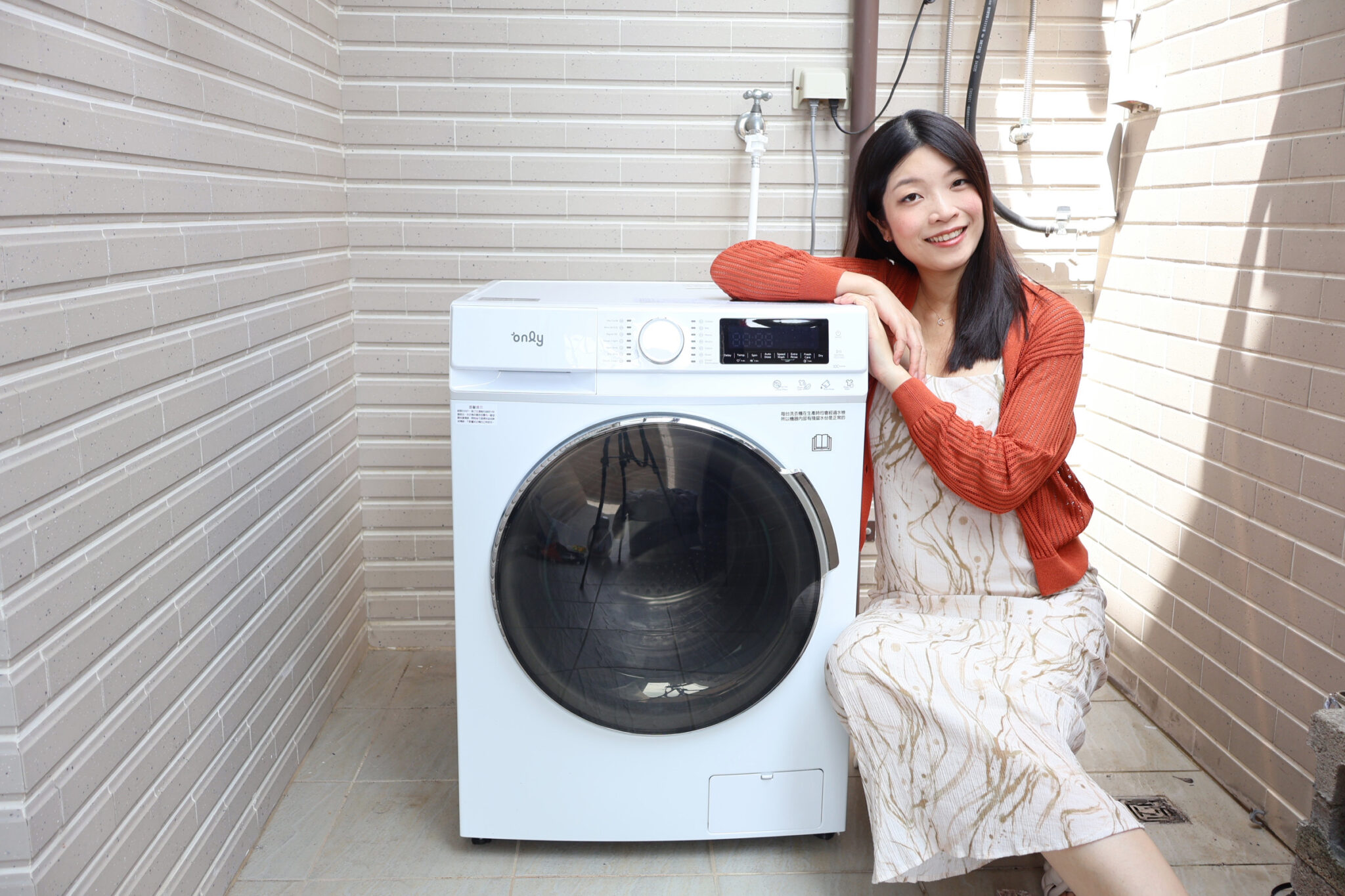 【開箱】新家洗衣機only小祈禱12KG洗劑自投洗脫烘洗衣機（OF12-M62UD）開箱！一小時完成洗烘脱、蒸汽殺菌降低過敏原、高溫洗臭衣臭襪快速淨味，根本是家庭和諧救星！ | 孫語霙營養師