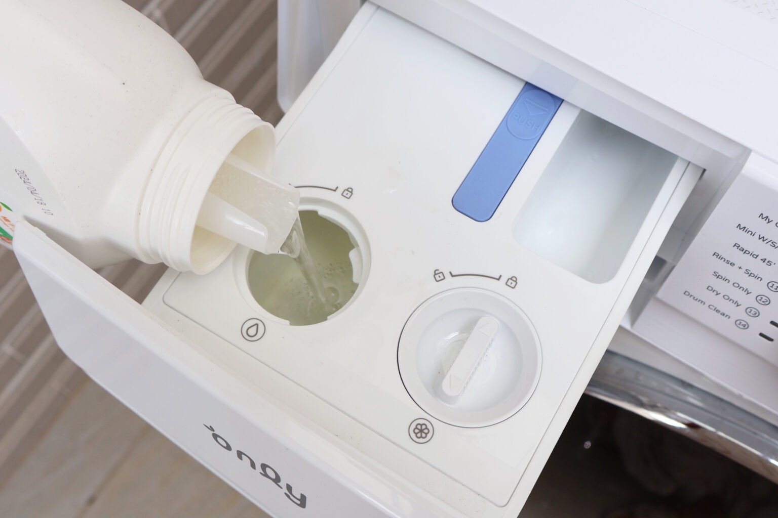 【開箱】新家洗衣機only小祈禱12KG洗劑自投洗脫烘洗衣機（OF12-M62UD）開箱！一小時完成洗烘脱、蒸汽殺菌降低過敏原、高溫洗臭衣臭襪快速淨味，根本是家庭和諧救星！ | 孫語霙營養師